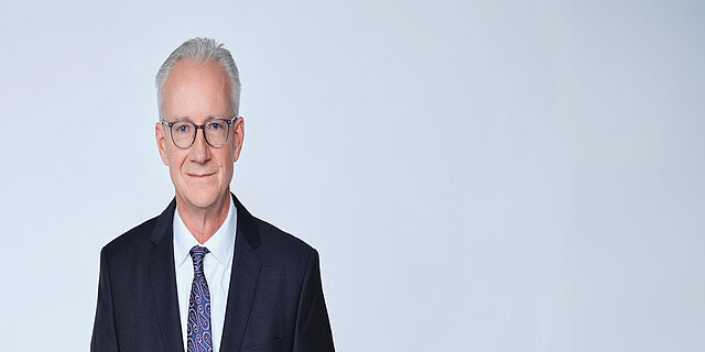 Dr. Wolfram Ellwanger